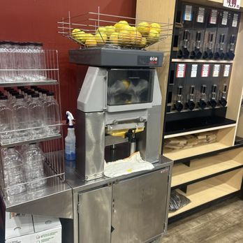 VINE RIPE MARKET - Updated March 2025 - 395 Photos & 585 Reviews - 8191 ...