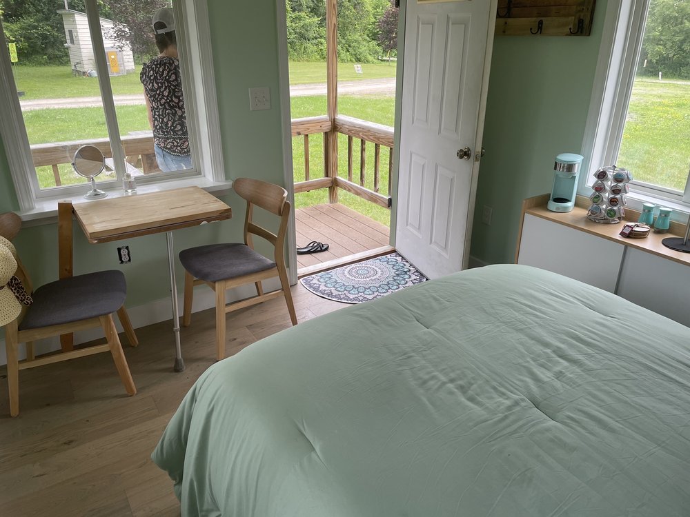 FULL TAN SUN CLUB - Updated December 2025 - 1350 Carlisle Rd, Sprakers ...