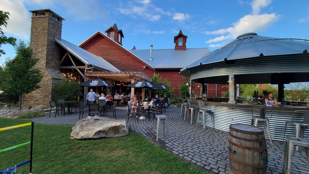 RIVERSIDE BREWING COMPANY - Updated April 2025 - 438 Photos & 86 ...