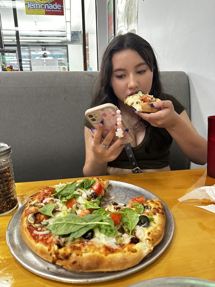 JUNEAU PIZZA - Updated July 2025 - 47 Photos & 53 Reviews - 9105 ...
