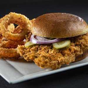 FOUR DAY RAY BREWING YORKTOWN - Updated April 2025 - 11 Photos - 2111 ...