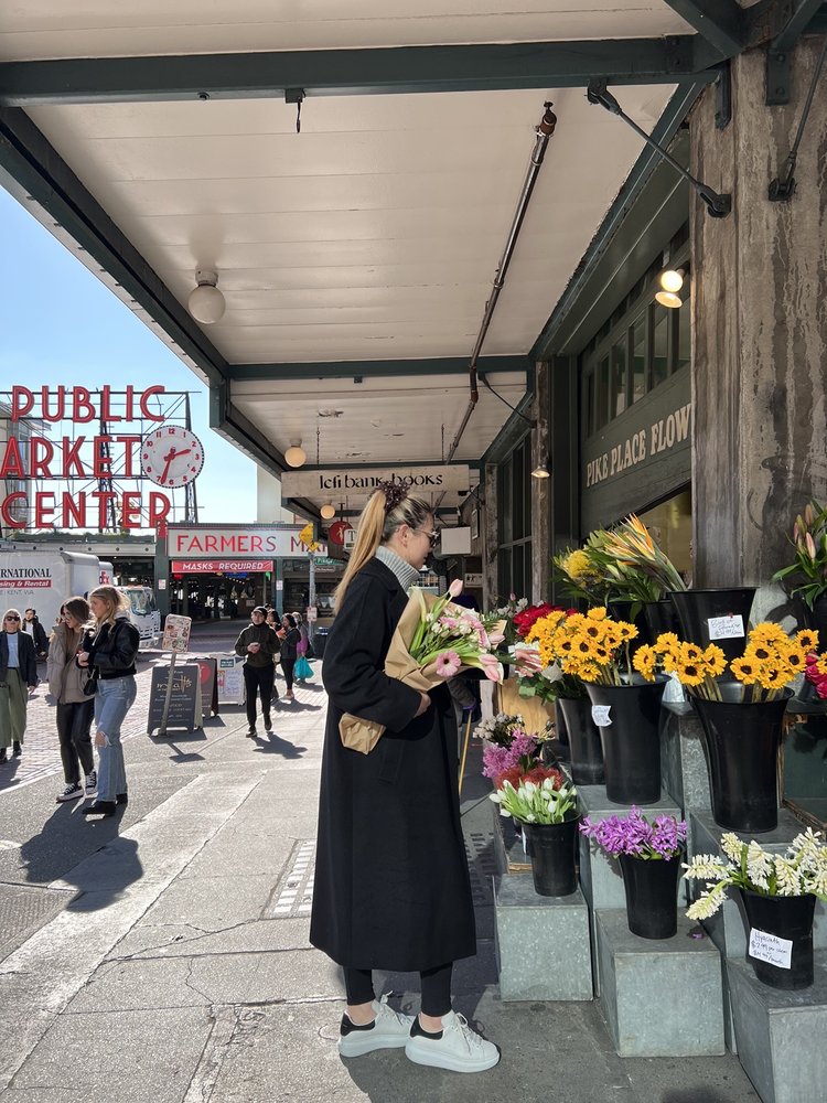 PIKE PLACE FLOWERS - Updated June 2024 - 105 Photos & 84 Reviews - 1501 ...