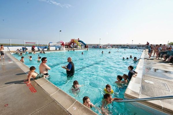 BREEZY POINT SURF CLUB - Updated May 2025 - 18 Photos & 11 Reviews - 1 ...