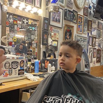 STAY GOLD BARBER SHOP - Updated December 2025 - 50 Photos & 128 Reviews ...