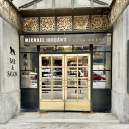 MICHAEL JORDAN’S STEAK HOUSE - CHICAGO - Updated December 2025 - 2956 ...
