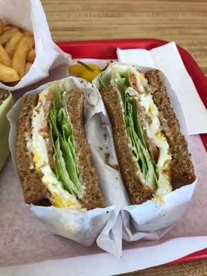 TOM’S JR FAMOUS BURGER - 32 Photos & 37 Reviews - Burgers - 9756 ...