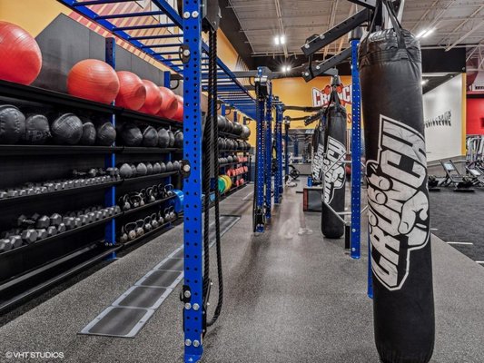 CRUNCH FITNESS - BEAUMONT - Updated December 2025 - 41 Photos - 4191 N ...