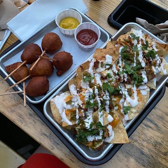 THE WELCOME BACK LOUNGE - Updated July 2024 - 106 Photos & 106 Reviews ...