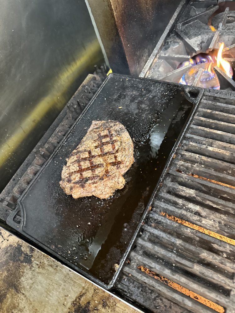 MAKOS MARINA BAR & GRILL - Updated April 2025 - 34 Photos & 28 Reviews ...