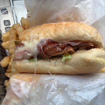 NEW YORK GOURMET DELI - Updated June 2025 - 71 Photos & 30 Reviews ...