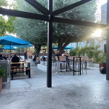 SIDE GATE BREWERY & BEER GARDEN - Updated August 2024 - 157 Photos & 95 ...