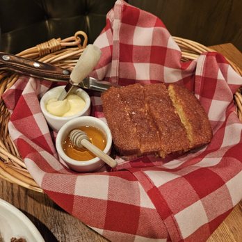 WHITE DOG CAFE - HAVERFORD - Updated May 2025 - 385 Photos & 321 ...