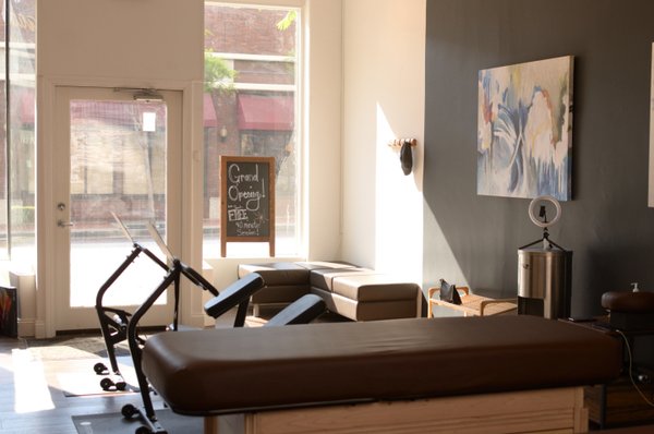 STRETCHMED GLENDALE - Updated October 2025 - 14 Photos & 12 Reviews - 140 N Artsakh, Glendale ...