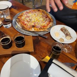 MASTHEAD BREWING - Updated May 2026 - 660 Photos & 437 Reviews - 1261 ...