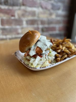 KOOKY CANUCK - Updated June 2024 - 686 Photos & 760 Reviews - 87 S 2nd ...