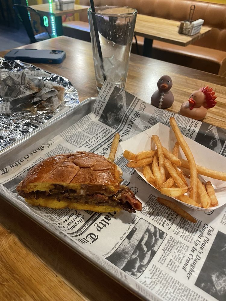 BAY AREA BURGER - Updated November 2025 - 126 S Broadway, Green Bay ...