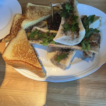 AU CHEVAL - Updated July 2024 - 9316 Photos & 8934 Reviews - 800 W ...