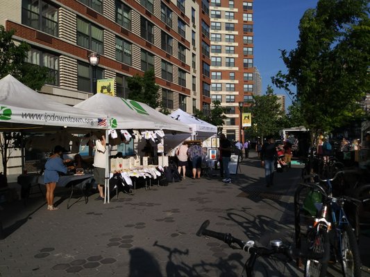 GROOVE ON GROVE - Updated January 2026 - 29 Photos - Grove St Path Plz ...