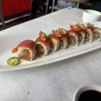 EIGHT SUSHI LOUNGE - Updated July 2024 - 3346 Photos & 1426 Reviews ...