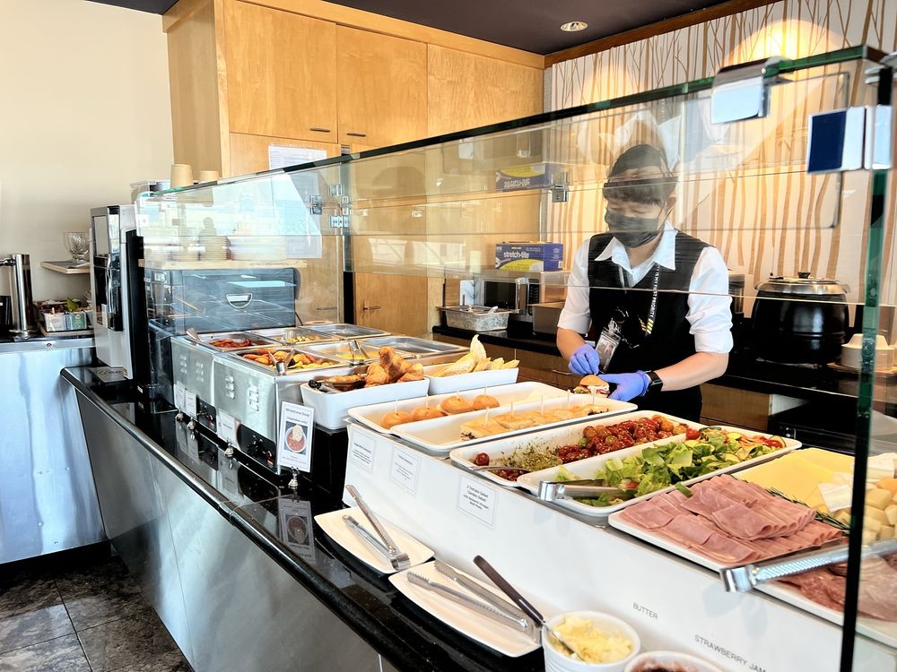 GOLDEN GATE LOUNGE - Updated July 2025 - 102 Photos & 69 Reviews - Sfo ...