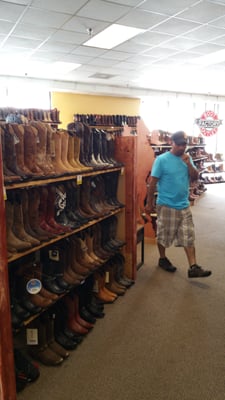 BOOT FACTORY OUTLET - Updated October 2025 - 30 Reviews - 5490 ...