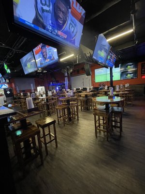 LOS BALONES SPORTS BAR & RESTAURANT - Updated October 2025 - 48 Photos ...