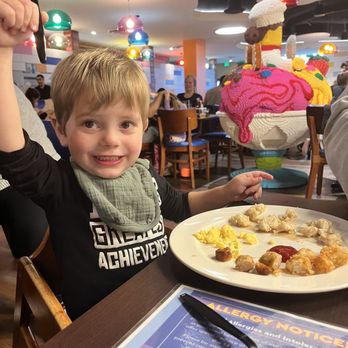 BRICKS FAMILY RESTAURANT - Updated January 2026 - 45 Photos & 47 ...