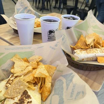 TACO BELL - Circuit Makati, Makati, Metro Manila, Philippines - Fast ...