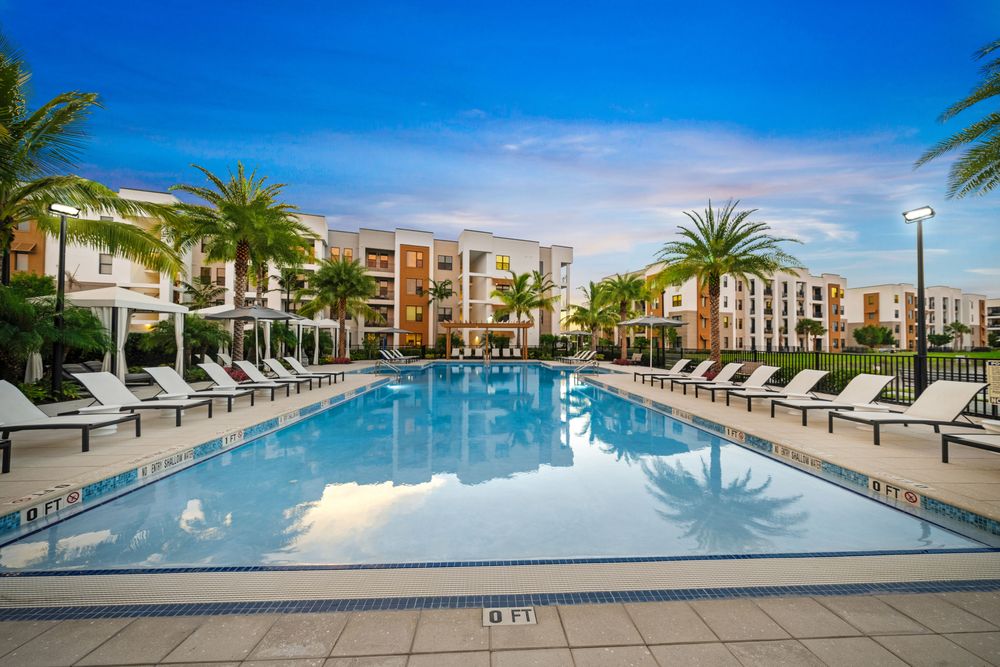 MARK LANE APARTMENTS - Updated December 2025 - 45 Photos - 15500 Mark ...