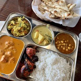 BOLLY TWIST - Updated April 2025 - 123 Photos & 171 Reviews - 5563 SE ...