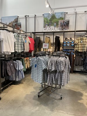 COLUMBIA SPORTSWEAR COMPANY EMPLOYEE STORE - Updated October 2025 - 126 ...