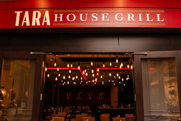 TARA HOUSE GRILL - Updated August 2025 - 27 Photos - 11 Tara Blvd ...