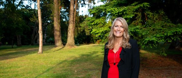 PATRICIA FOSTER - ROYAL LEPAGE COAST CAPITAL REALTY - Updated August ...