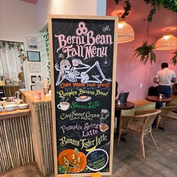 THE BERNI BEAN COFFEE - 211 Photos & 121 Reviews - 400 N Saint Paul ...