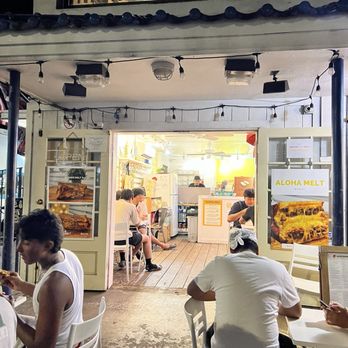 ALOHA MELT WAIKIKI - Updated September 2024 - 699 Photos & 601 Reviews ...