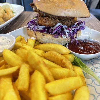 HUNKY DORY - Updated April 2025 - 48 Photos & 25 Reviews - 252 ...