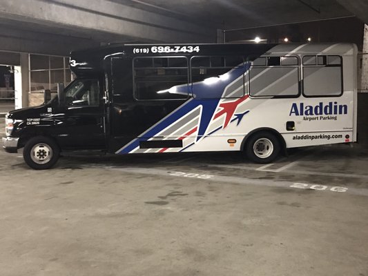 ALADDIN AIRPORT PARKING - 90 Photos & 445 Reviews - 2548 Kettner Blvd ...