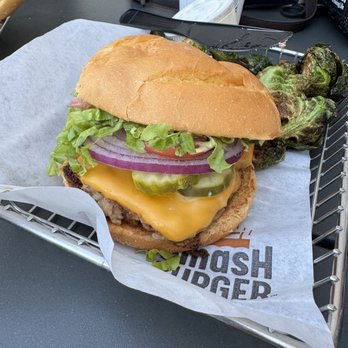 SMASHBURGER - Updated September 2025 - 67 Photos & 145 Reviews - 983 ...