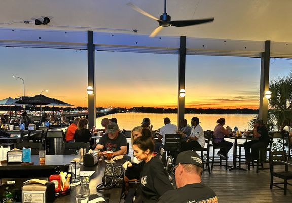 RIVERSIDE JOHNNY’S - 133 Photos & 83 Reviews - 115 Main St Bridge ...