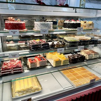 CROWN PASTRIES - Updated July 2024 - 12 Photos - 3175 Rutherford Road ...