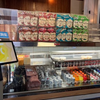 MAIZE N BLUE DELI - Updated December 2025 - 130 Photos & 192 Reviews ...