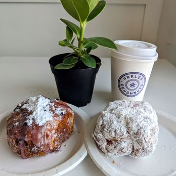 PARLOR DOUGHNUTS - Updated October 2025 - 50 Photos & 35 Reviews - 1109 ...