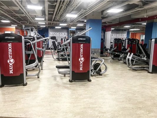 WORLD GYM - Updated April 2025 - 12 Photos - 10655 Southport Road SW ...