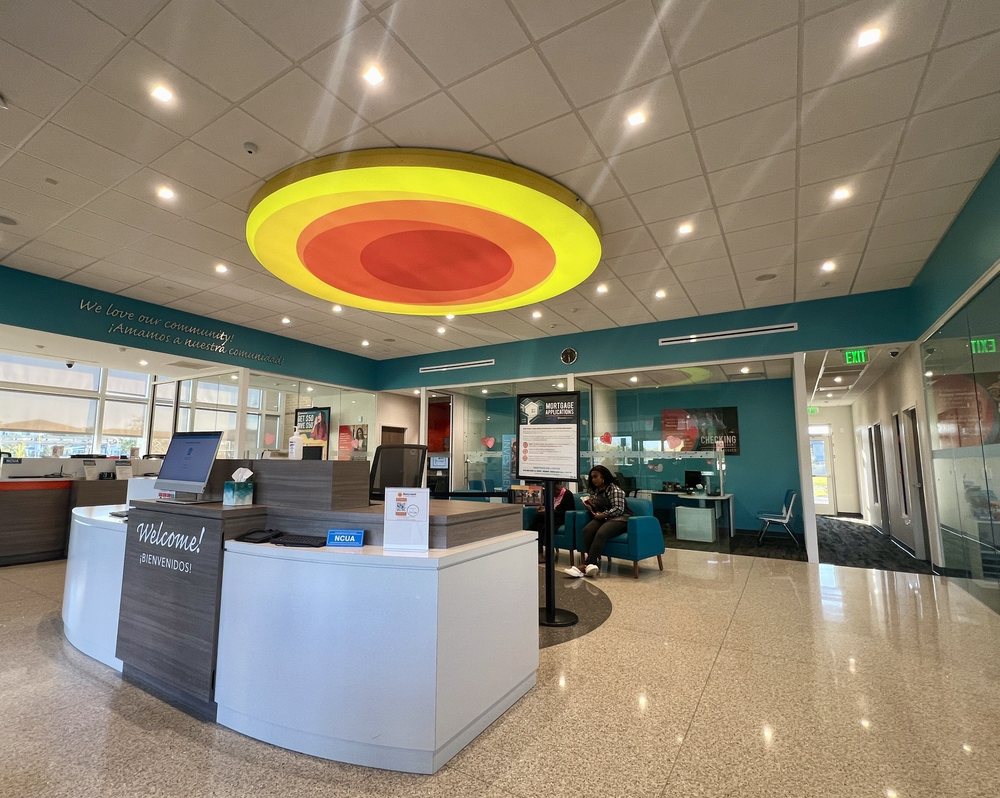 SUNCOAST CREDIT UNION - Updated July 2025 - 13 Photos - 14391 S US ...