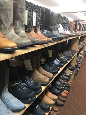 BOOT FACTORY OUTLET - Updated October 2025 - 10 Photos & 13 Reviews ...