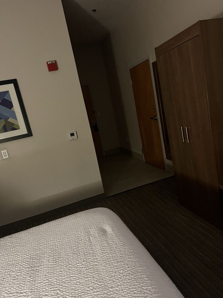 HOLIDAY INN EXPRESS & SUITES HESPERIA - Updated October 2025 - 64 ...