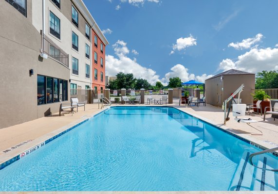 HOLIDAY INN EXPRESS & SUITES SAN ANTONIO NW NEAR SEAWORLD - Updated ...