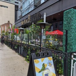 FOX ON JOHN - Updated May 2025 - 468 Photos & 215 Reviews - 106 John St ...