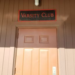 VARSITY CLUB RESTAURANT & BAR - Updated November 2025 - 52 Photos & 94 ...