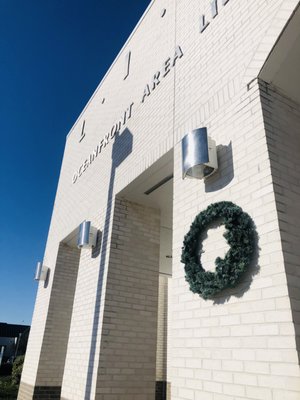 OCEANFRONT AREA LIBRARY - Updated June 2024 - 109 Photos - 700 Virginia ...